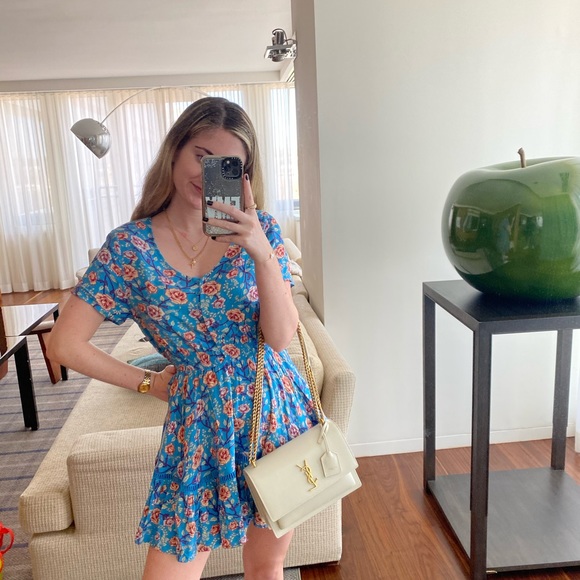 Emma's Closet (@emmamarie8) | Poshmark